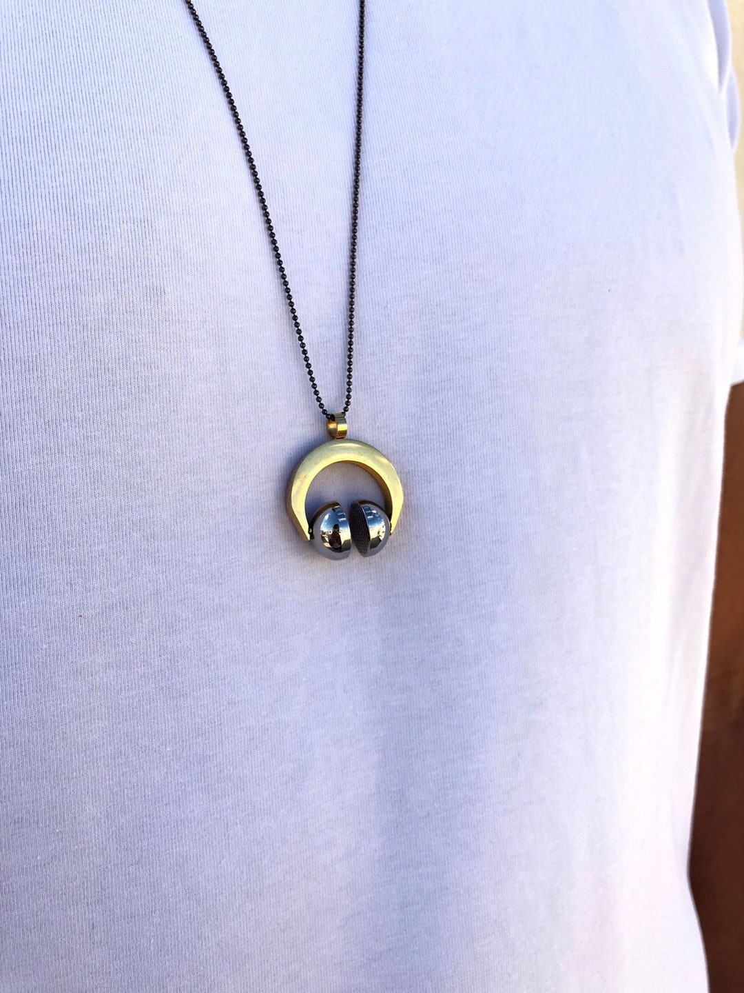 Steel Headphones Necklace Men: Modern Music Pendant, Black Beaded Chain ...