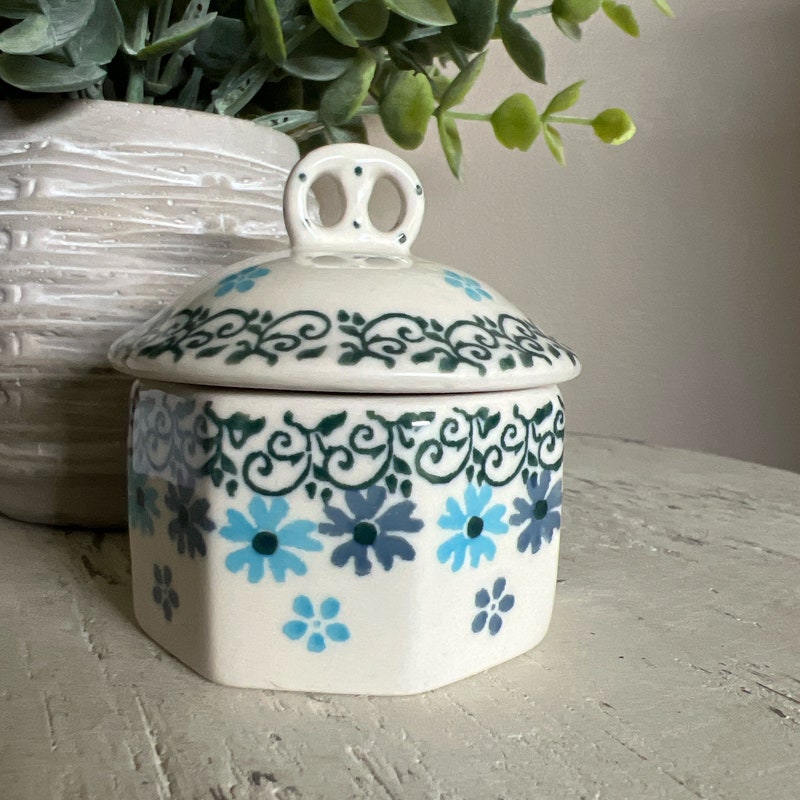 Pottery Trinket Box - Etsy
