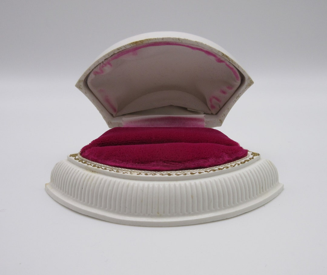 Vintage Celluliod Clam Shell Ring Box - Etsy