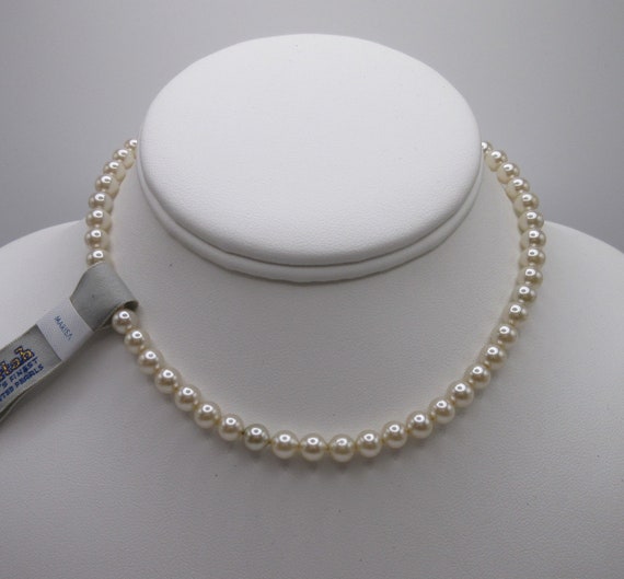 Vintage Deltah Faux Pearls Single Strand Necklace - Gem