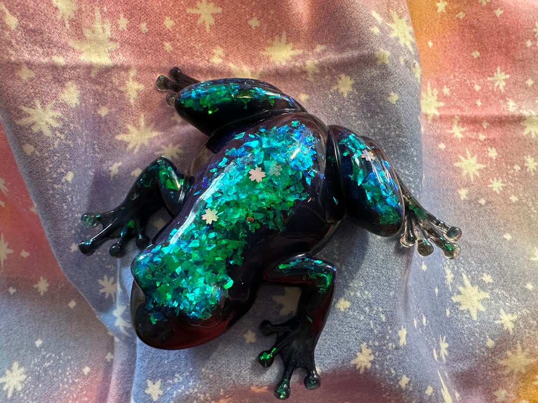 Resin Handmade Tree Frog Figurine - Etsy