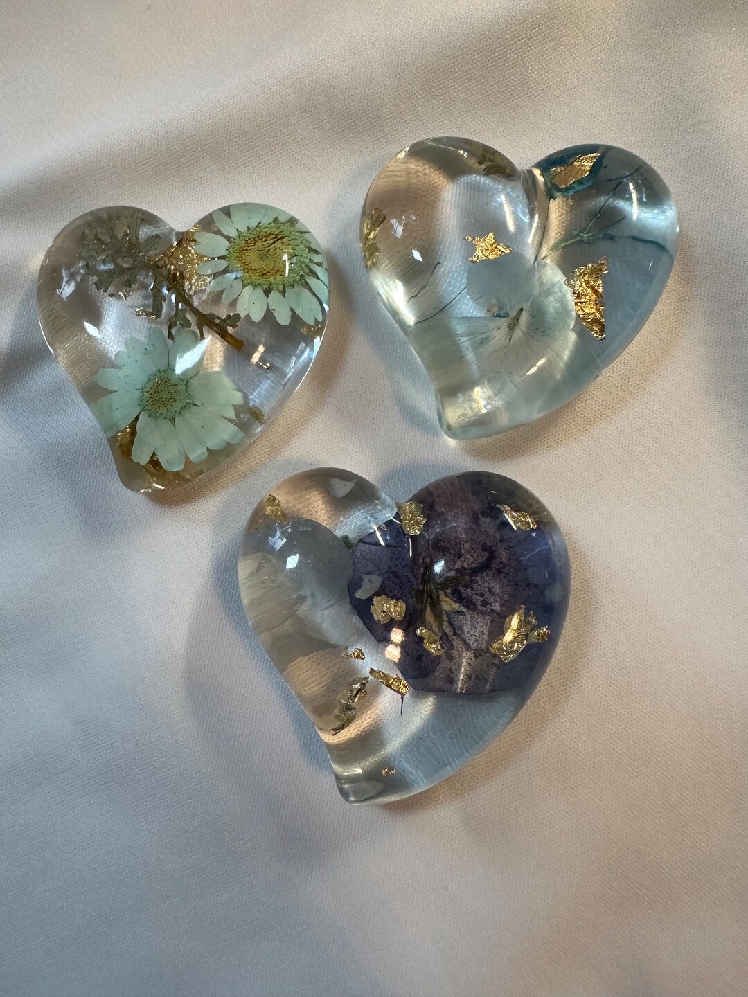 3D Heart Paperweights. Made With Resin and Pressed Flowers / Glitter ...