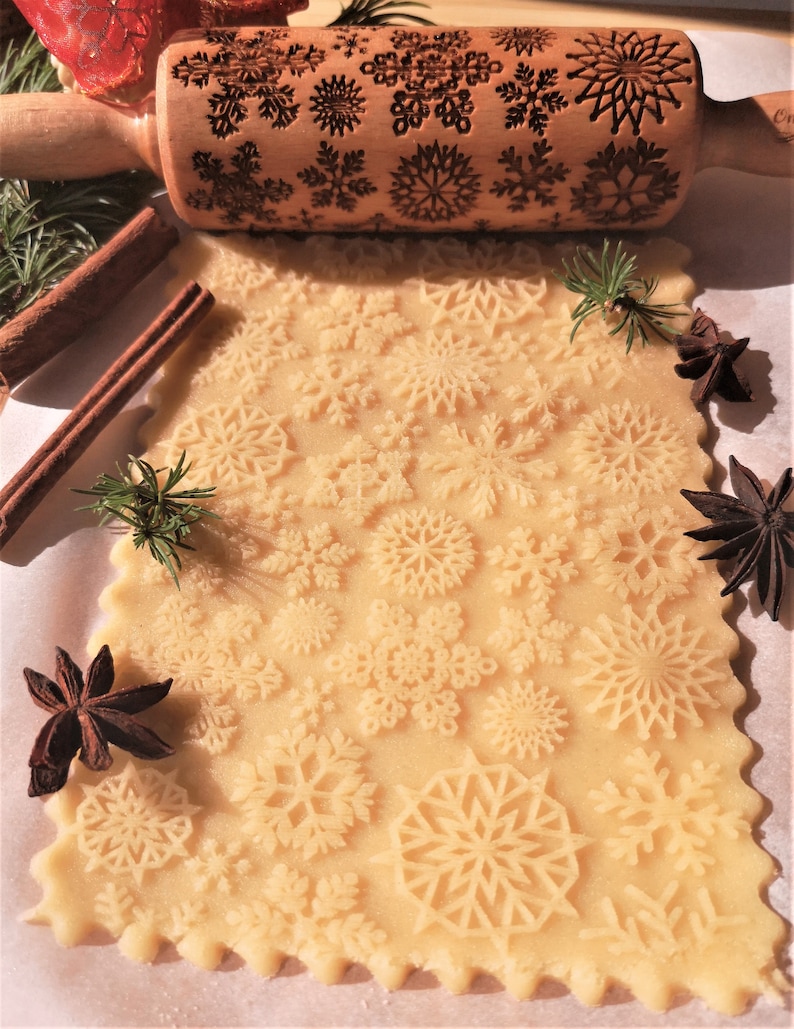 Snowflakes Embossed Rolling Pin Christmas Carved Rolling Pin - Etsy