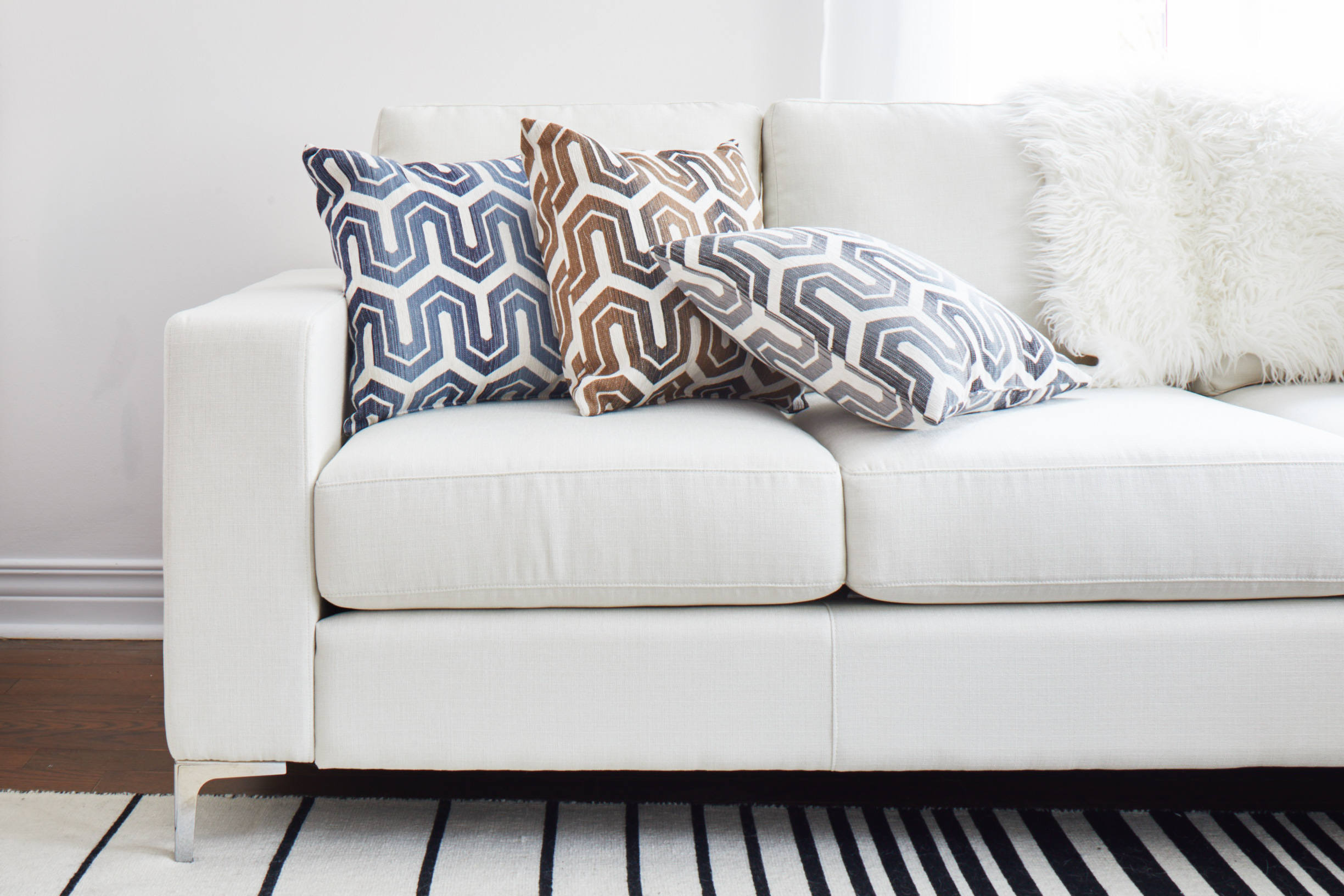 27 X 22 Donut Dog Bed Edgar Fabric 'fully Washable' Designed by Jo ...