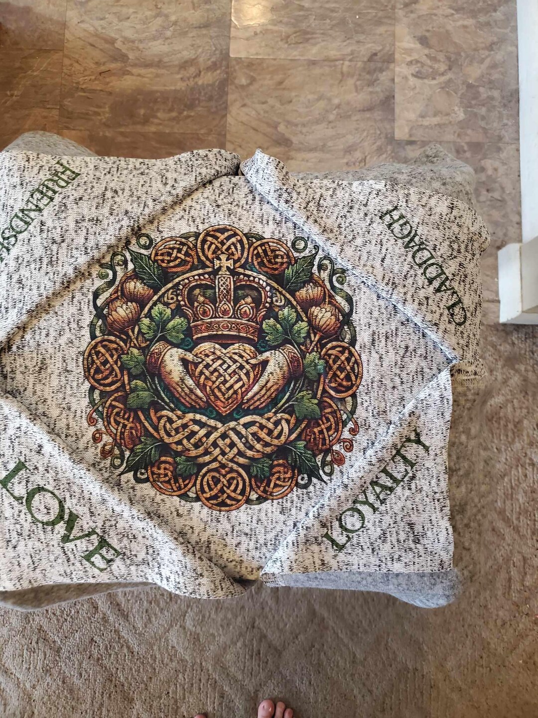 Claddaugh Blanket - Etsy