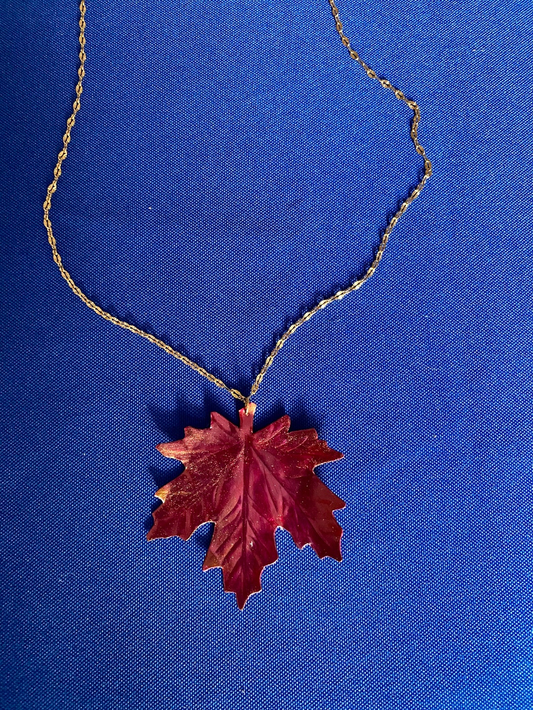 Maple Leaves Color Changing Necklaces - Etsy