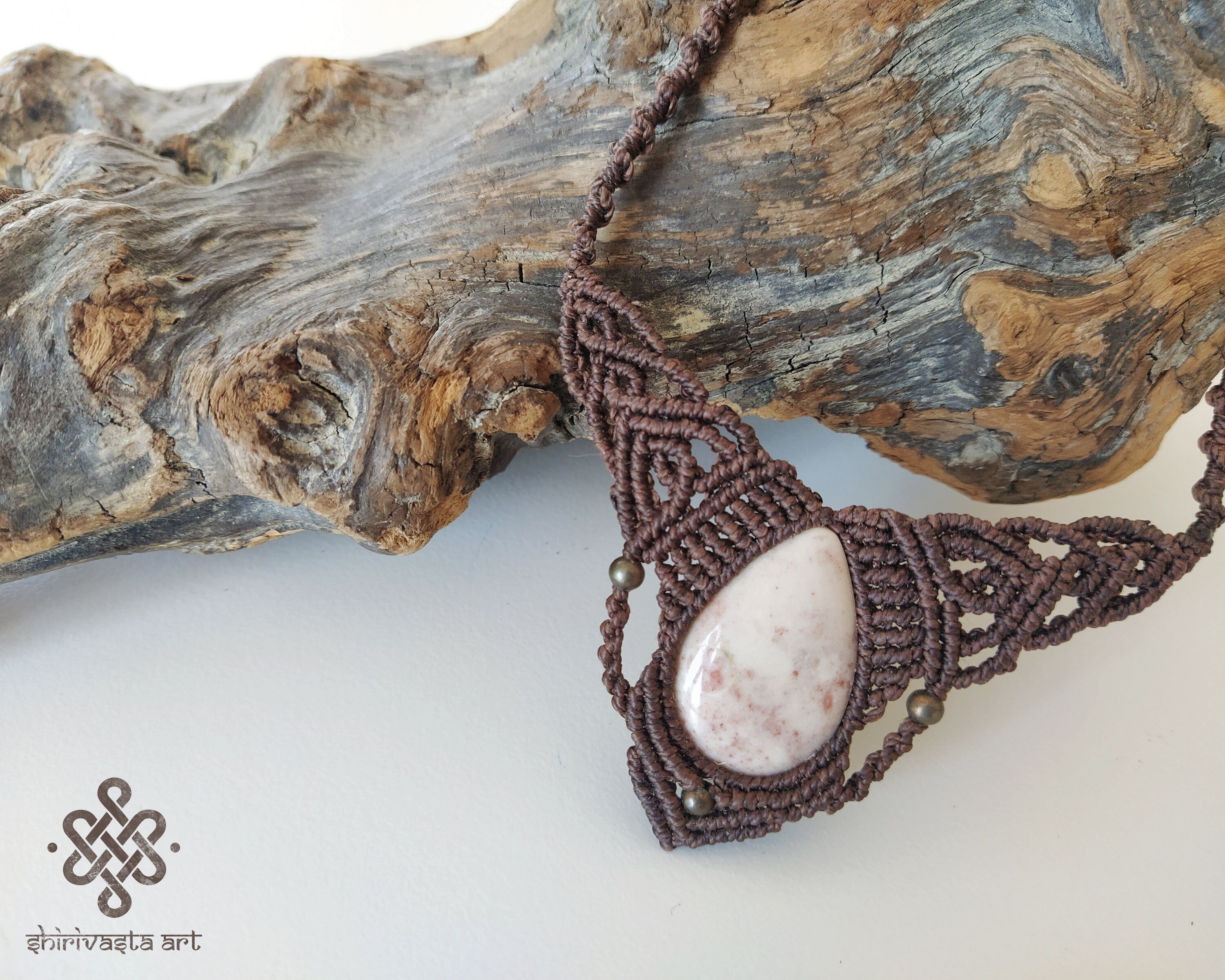 Collar macramé con una hermosa piedra de mármol de flor de - Etsy España