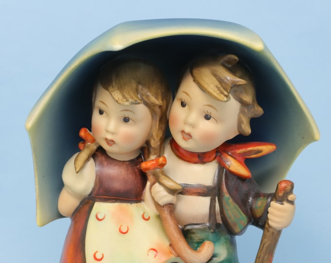Excellent Vintage Hummel Stormy Weather Figurine 71, TMK5, 6 Tall Hummel Figurine, Boy and Girl ...