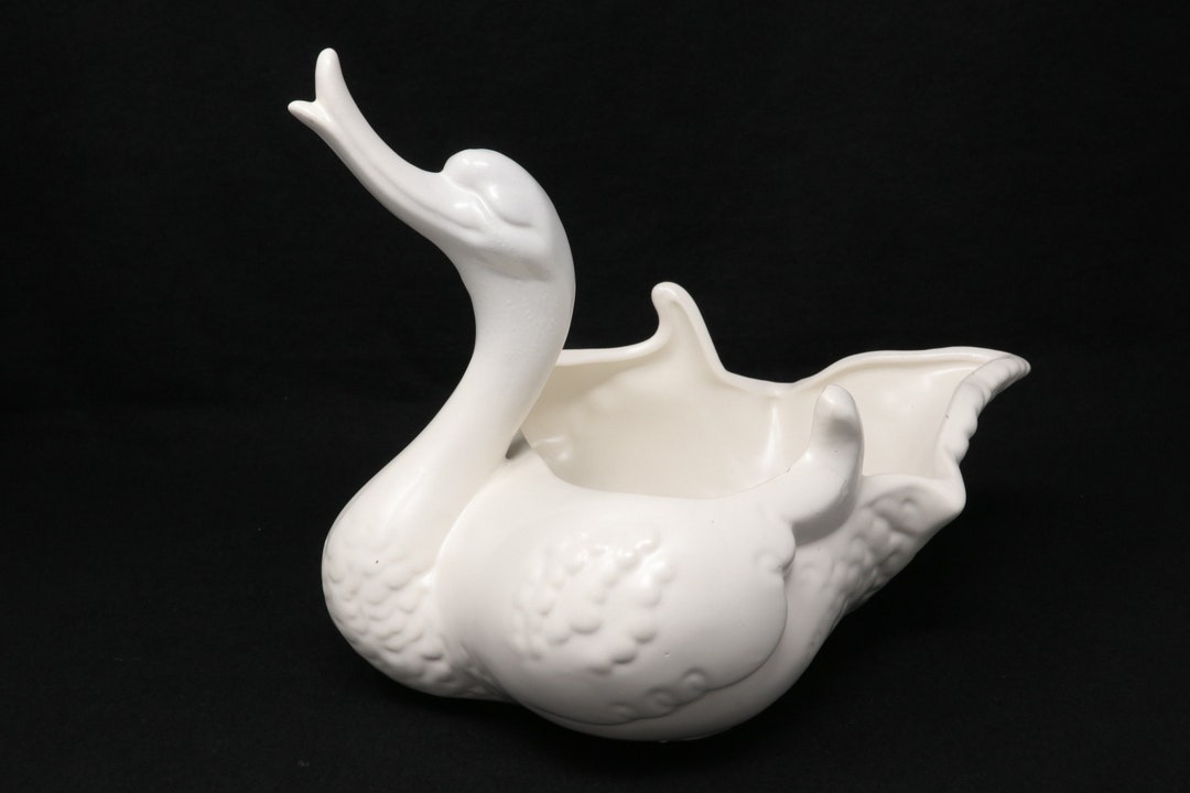 LARGE 10.5" Hulk Ceramic Swan Planter/ Centerpiece, Hulk Pottery ...
