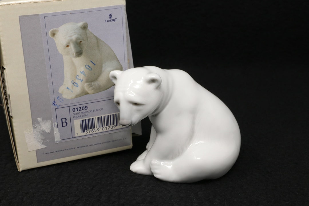 MINT IN BOX Lladro Seated Polar Bear 1209, 5 Sitting Polar Bear ...