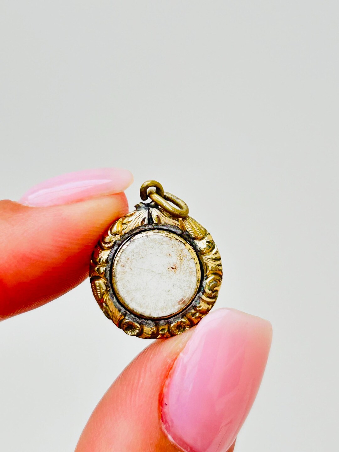 Tiny Pinchbeck C.1880 Locket Pendant - Etsy