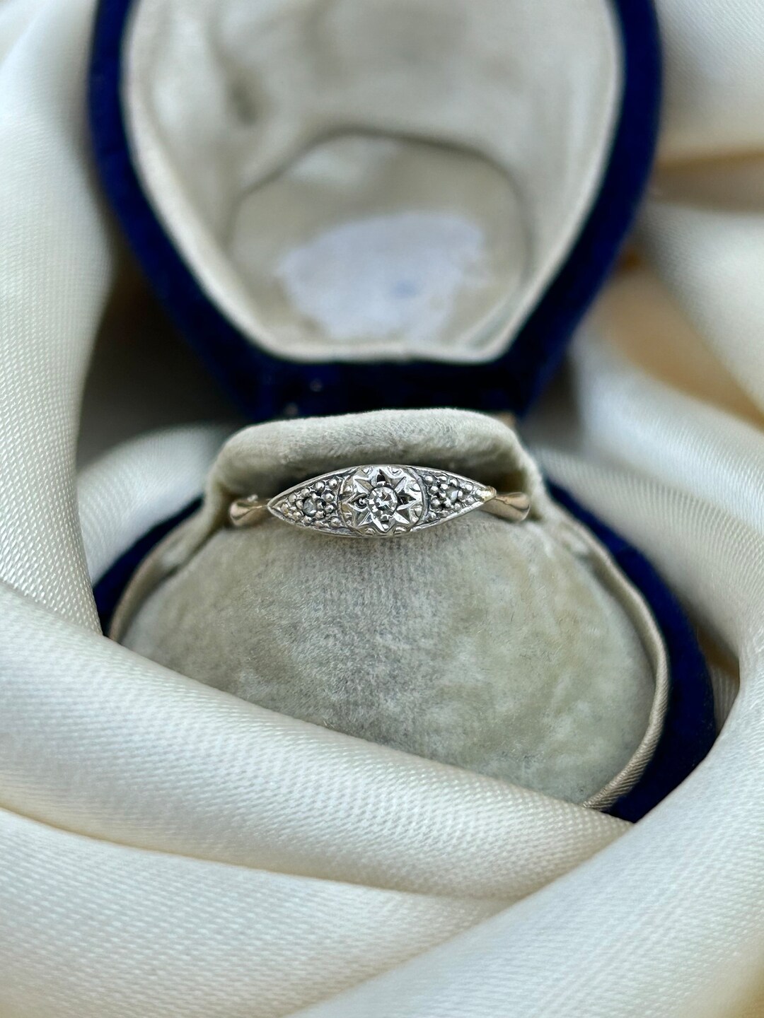 Vintage 9ct Yellow Gold Diamond Star Set Ring - Etsy