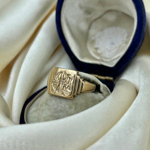 Chunky Vintage 9ct Yellow Gold Signet Ring - Etsy