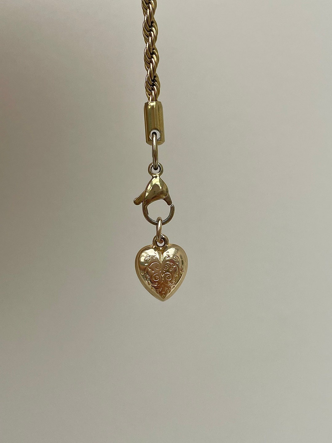 Vintage 9ct Yellow Gold Engraved Putty Heart Charm Pendant - Etsy