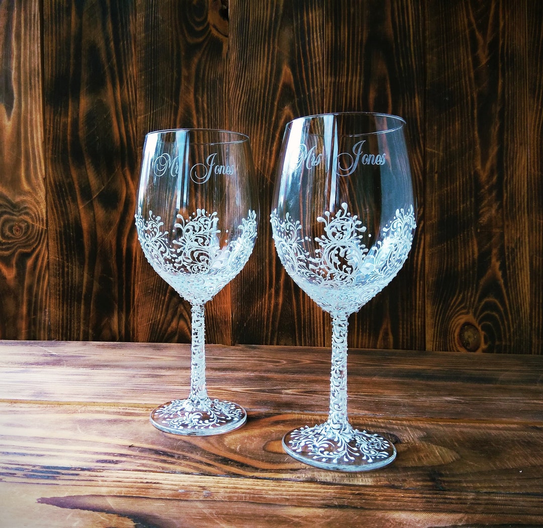 Personalized Wine Glasses for Wedding Party, Toasting Wine Glasses for ...