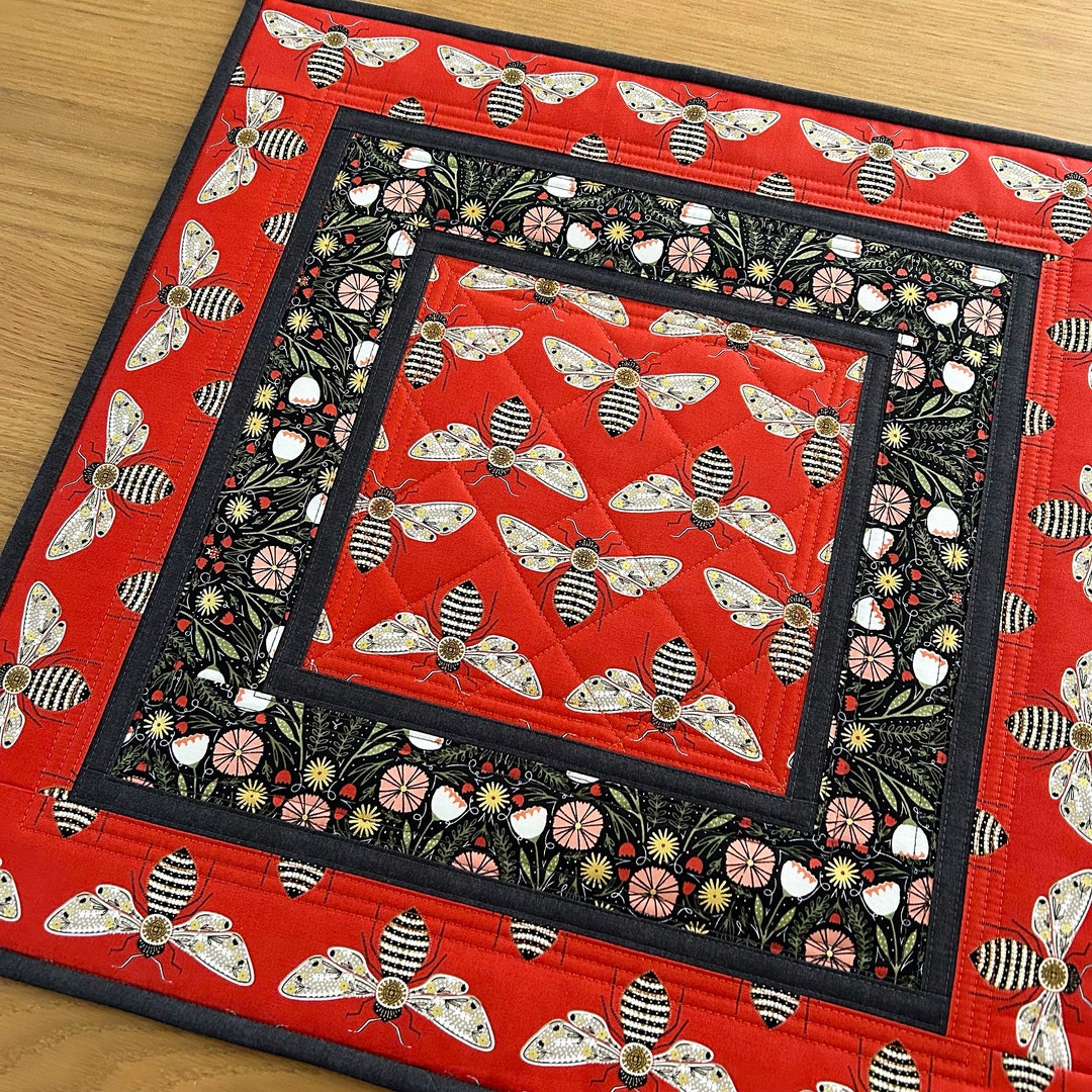 Bumble Bee Table Topper, 20 Quilted Table Topper, Summer Quilted Candle ...