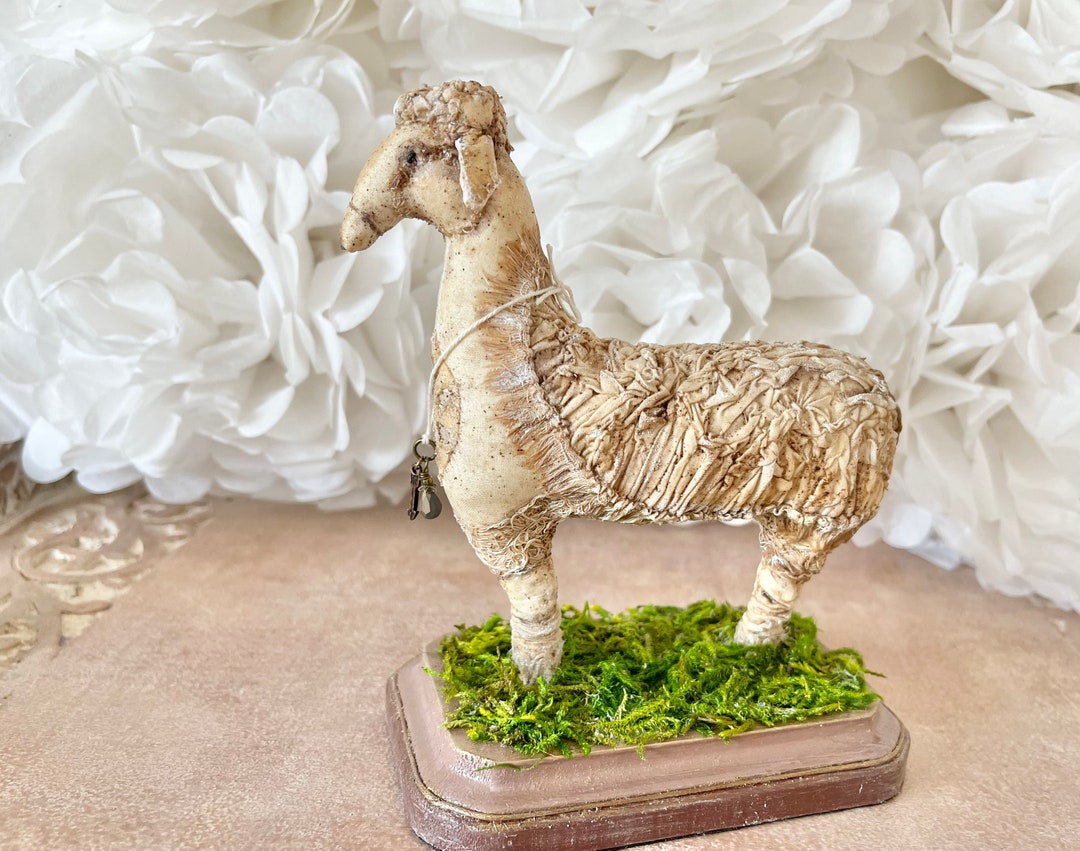 Textile Sheep, Surrealism Art, Soft Sculpture, Textile Sculpture ...
