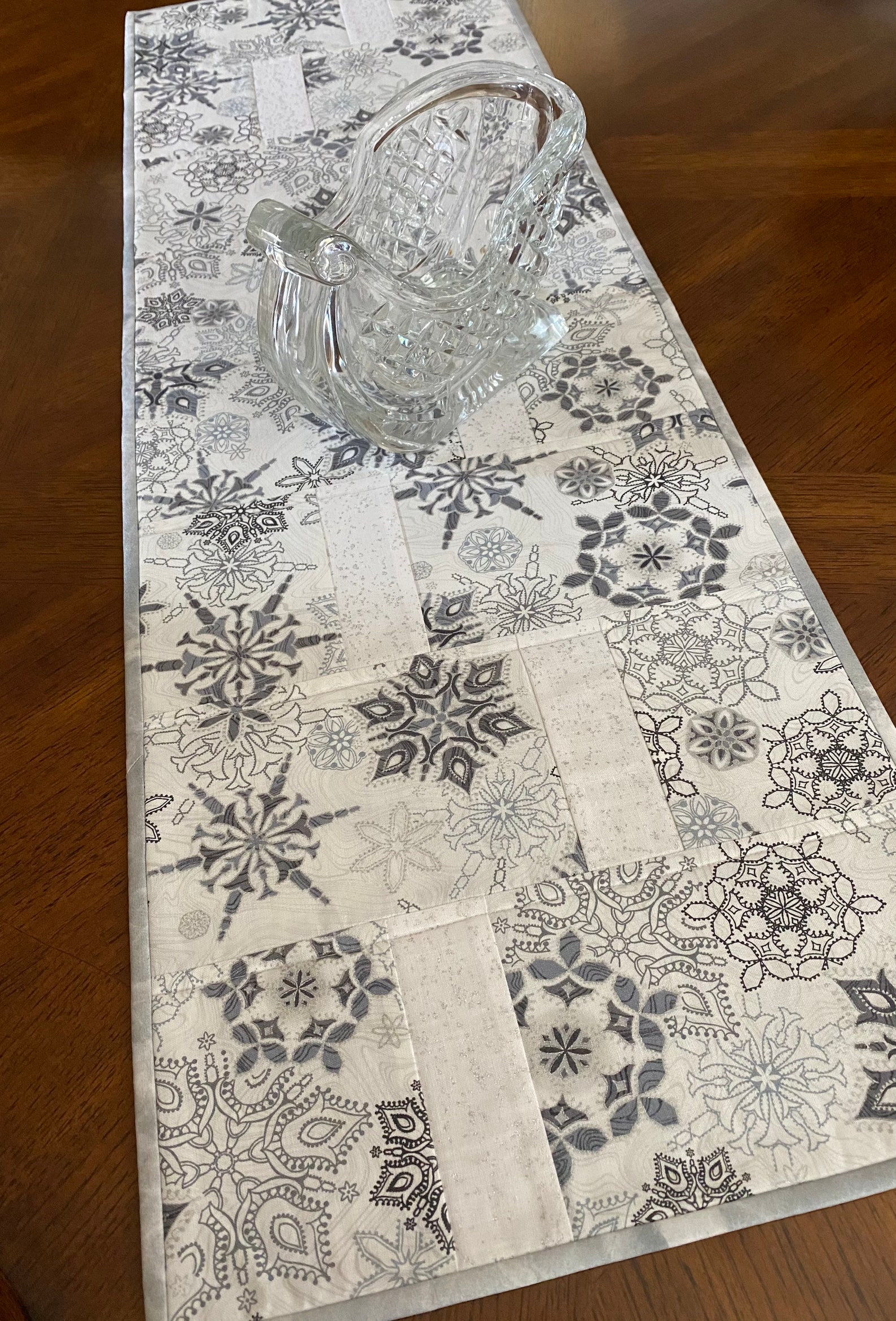 Silver Snowflake Christmas Quilted Table Runner Silver and - Etsy