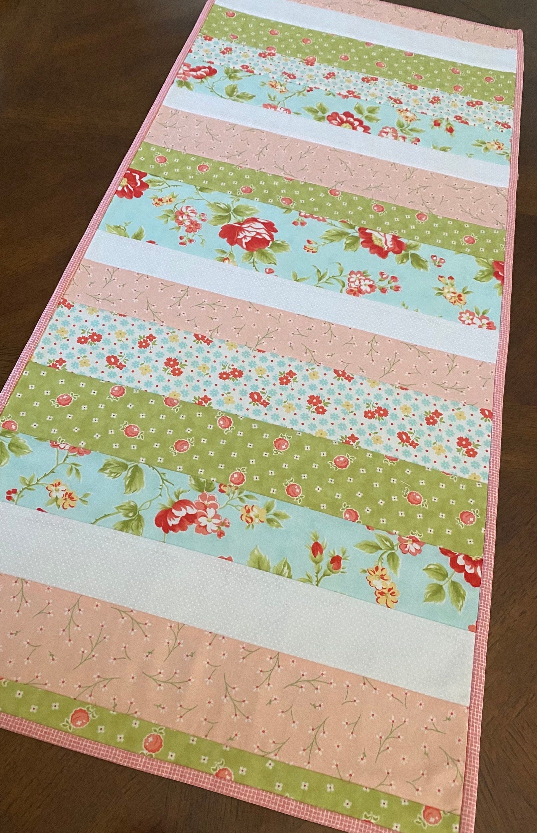 Spring Table Runner, Summer Table Runner, Spring Floral Decor, Quilted ...