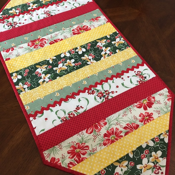 Quilted Table Runner - Etsy
