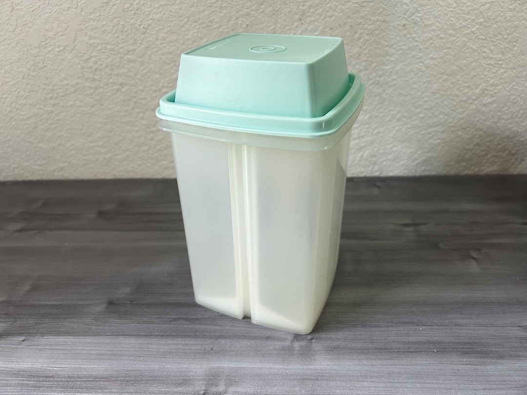Vintage Kitchen, Vintage Aqua Tupperware Pickle Keeper Pick-a-deli ...