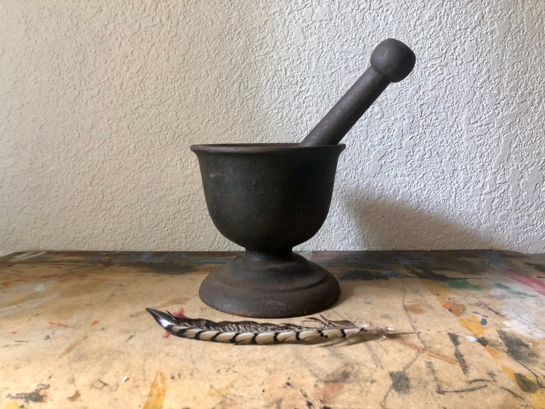 Antique Footed Cast Iron Mortar and Pestle Apothecary Mortar | Etsy