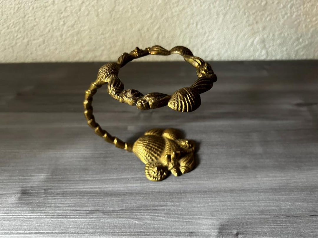 Vintage Mid 20th Century Brass Seashell Stand, Vintage Brass Display ...