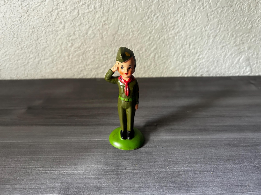 Vintage Boy Scout Figurine by Enesco, 1950s Vintage Scout Statue ...