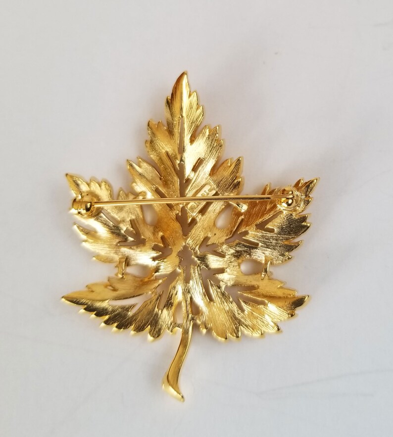 Vintage Trifari Gold Tone Leaf Brooch Large Leaf Brooch - Etsy