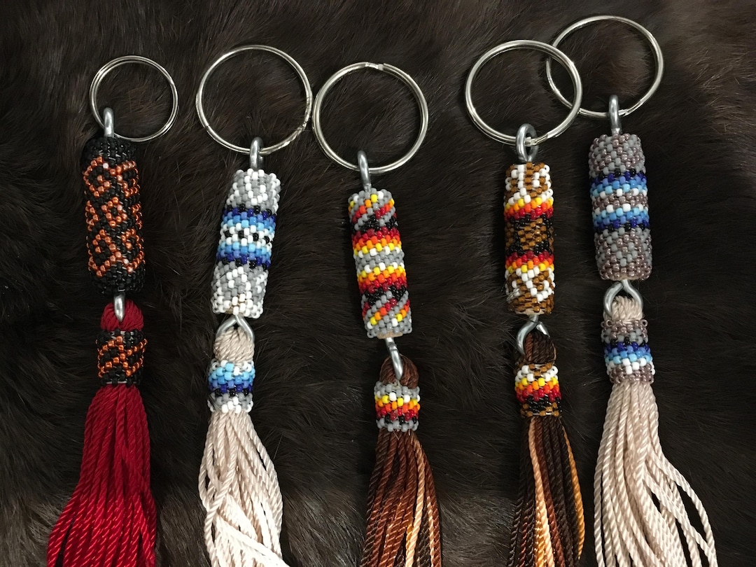 Authentic Native American Indian Jewelry Peyote Stitch Beaded Keychain ...