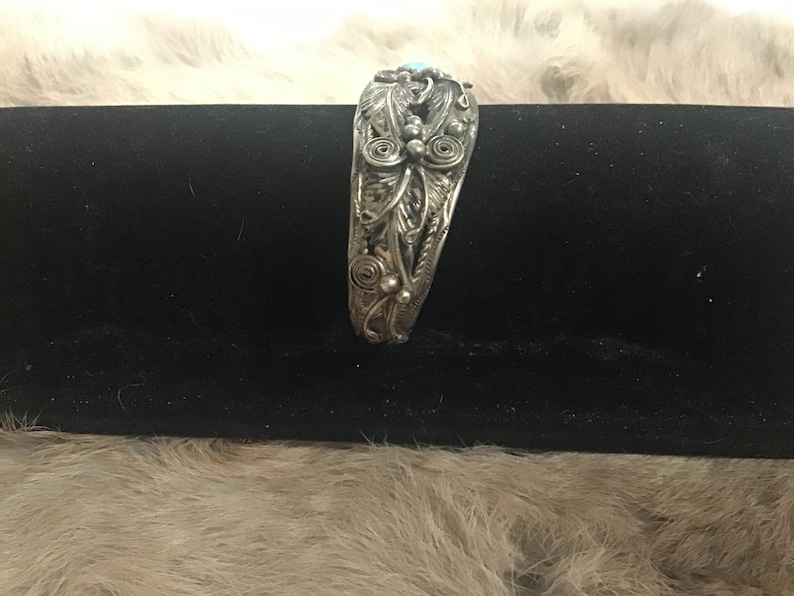 SIGNED Vintage Authentic Native American Indian Jewelry Sterling Silver ...