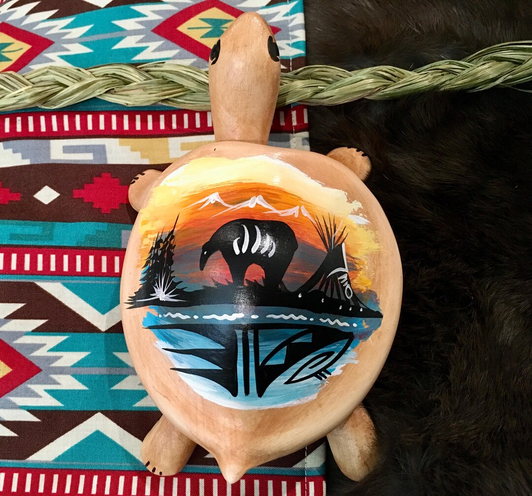 SIGNED Native American Indian Navajo Bear White Clay Pottery Painted ...