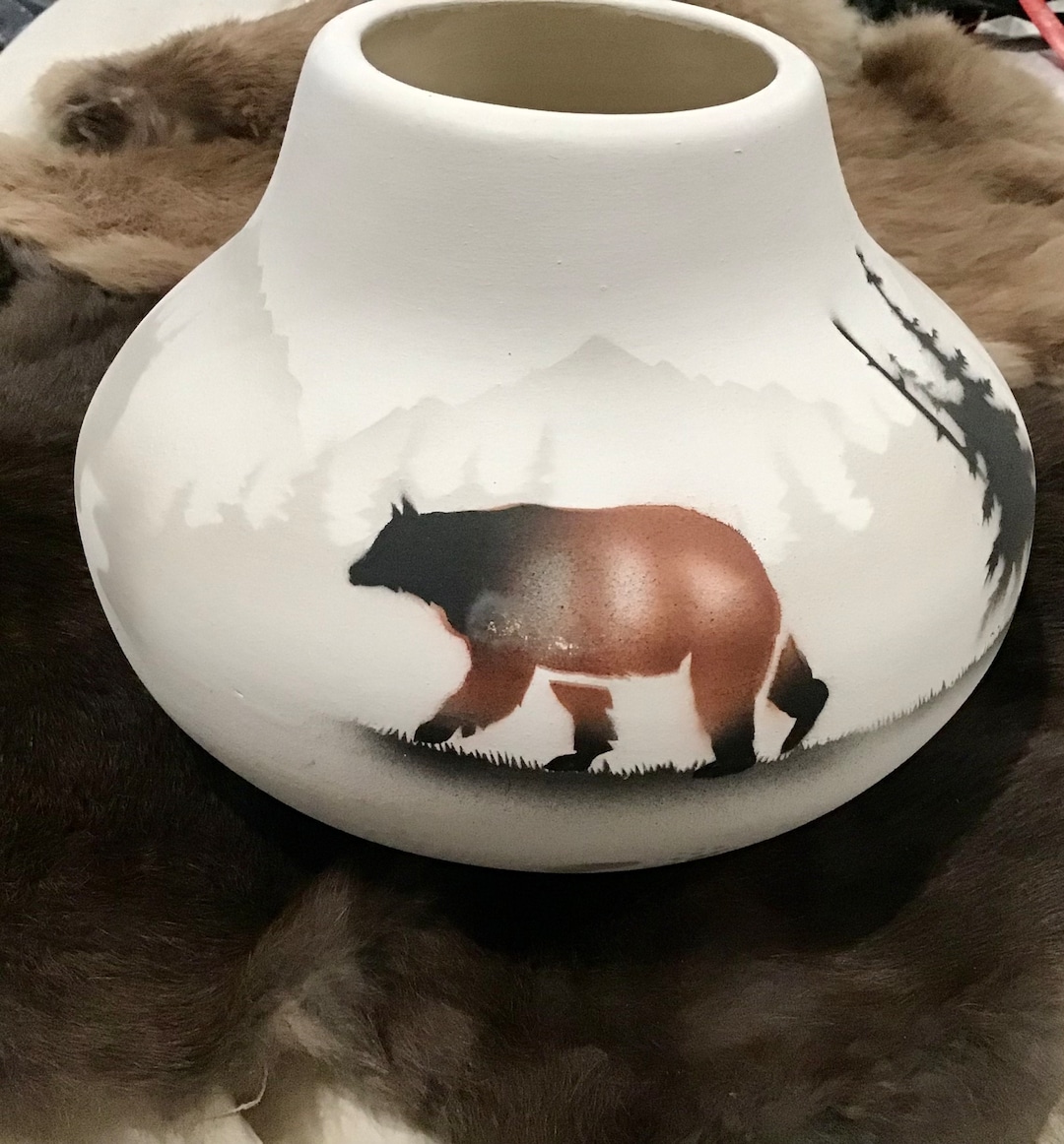 SIGNED Native American Indian Navajo Buffalo White Clay Pottery Painted ...