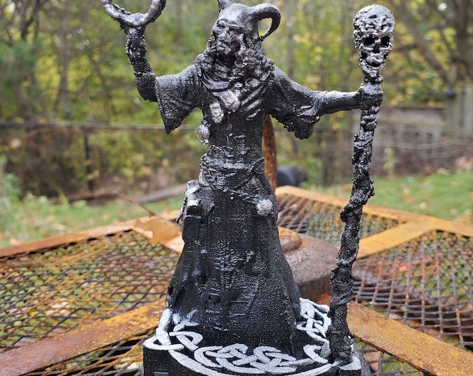 Danu, Celtic Goddess Statue, Mother of the Tuatha Dé Danann, River ...