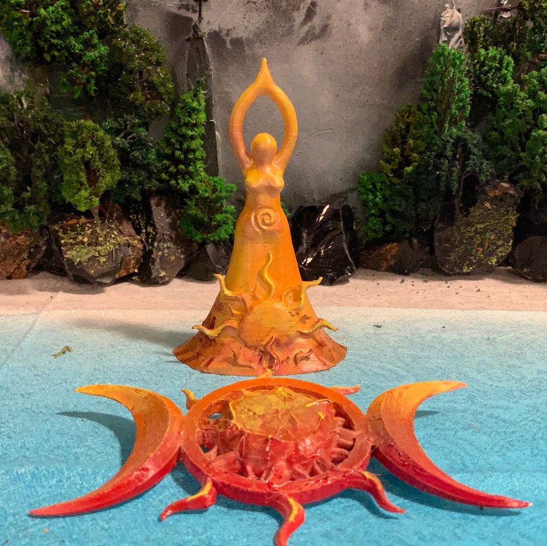 Litha Solstice Moon Altar, Wheel of the Year, Divine Feminine, Wiccan ...
