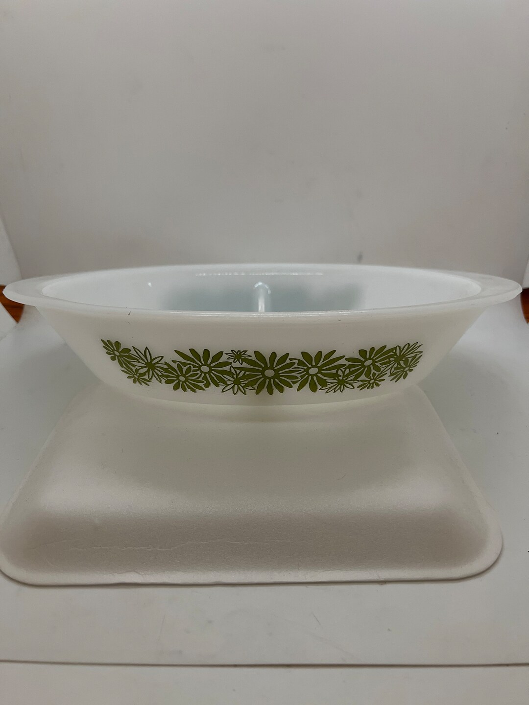 2 Glasbake Pyrex Corellegreen Crazy Daisy Floral Pattern Divided ...