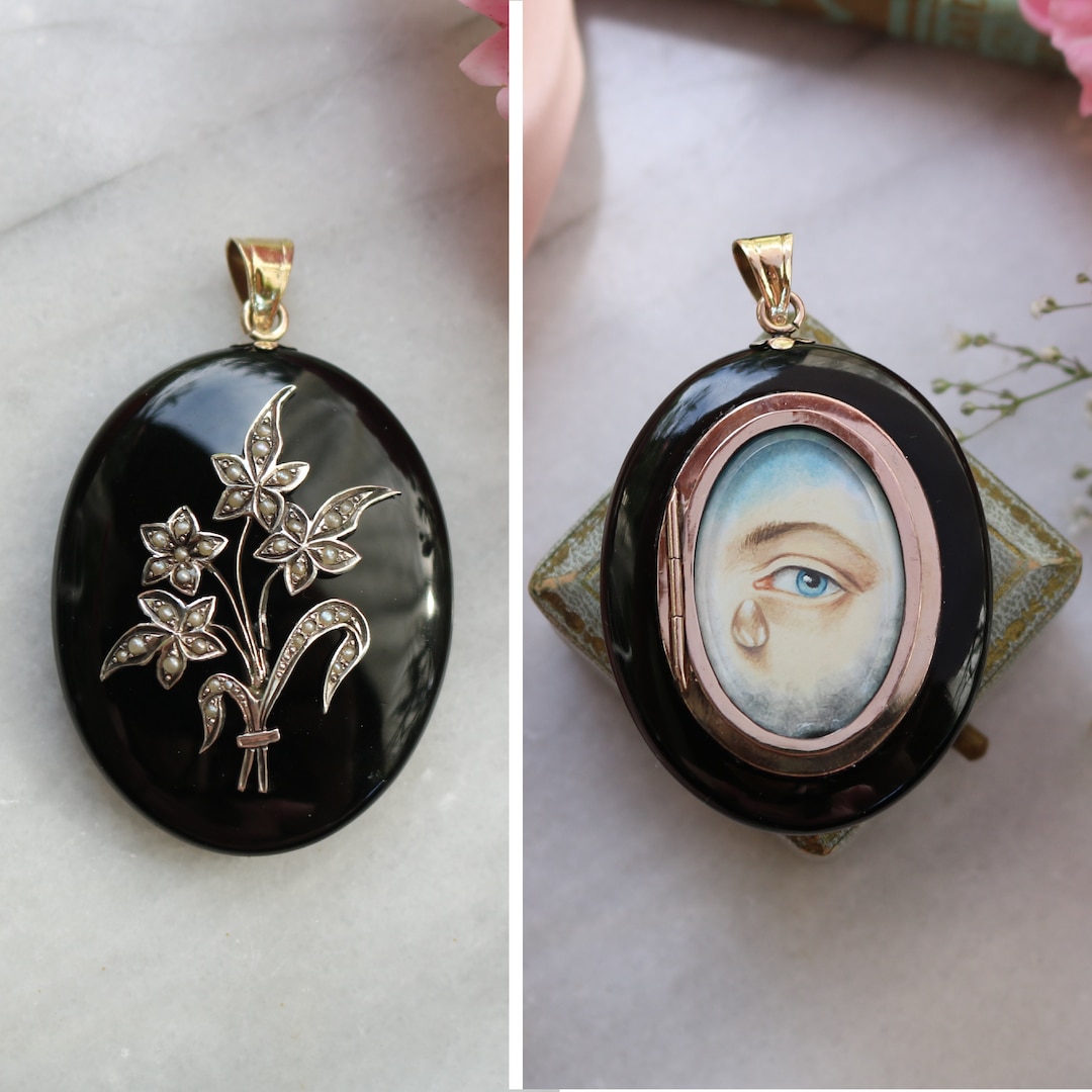 Lover's Eye Locket Onyx Victorian Floral Mourning Seed Pearls Hand ...