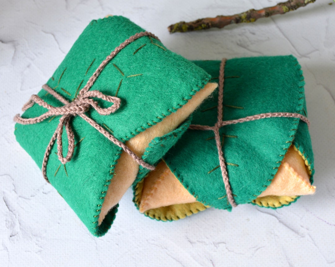 Felt Bread in Leaf Envelope Elvish Bread Handmade Fantasy - Etsy