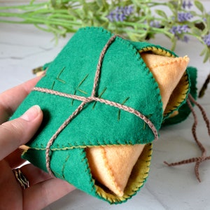 Felt Bread in Leaf Envelope Elvish Bread Handmade Fantasy - Etsy