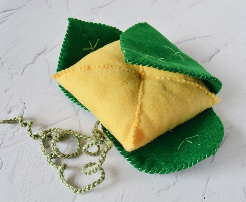 Felt bread in leaf envelope Elvish bread Handmade interrior | Etsy
