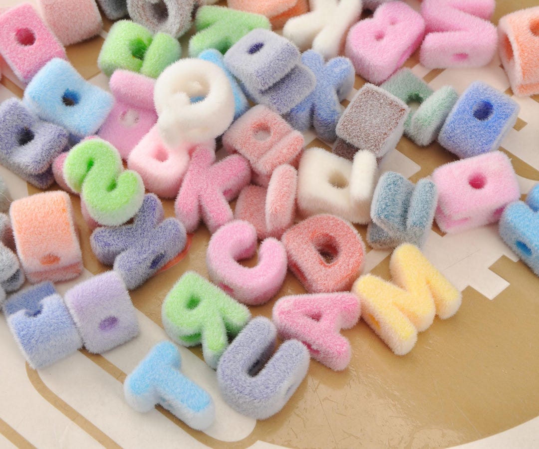 10 Chunky Alphabet Beads,fuzzy Letters Bead，plush Winter Letter,acrylic ...
