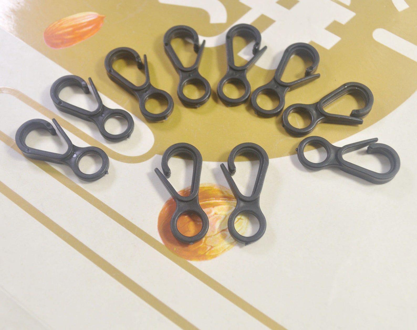 50pcs Black Plastic Hook Clasps,plastic Mini Gloves Hooks Buckles ...