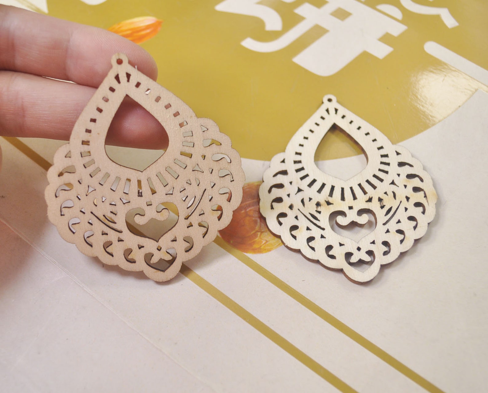 8 unids de madera flor de filigrana TearDrop madera flor | Etsy