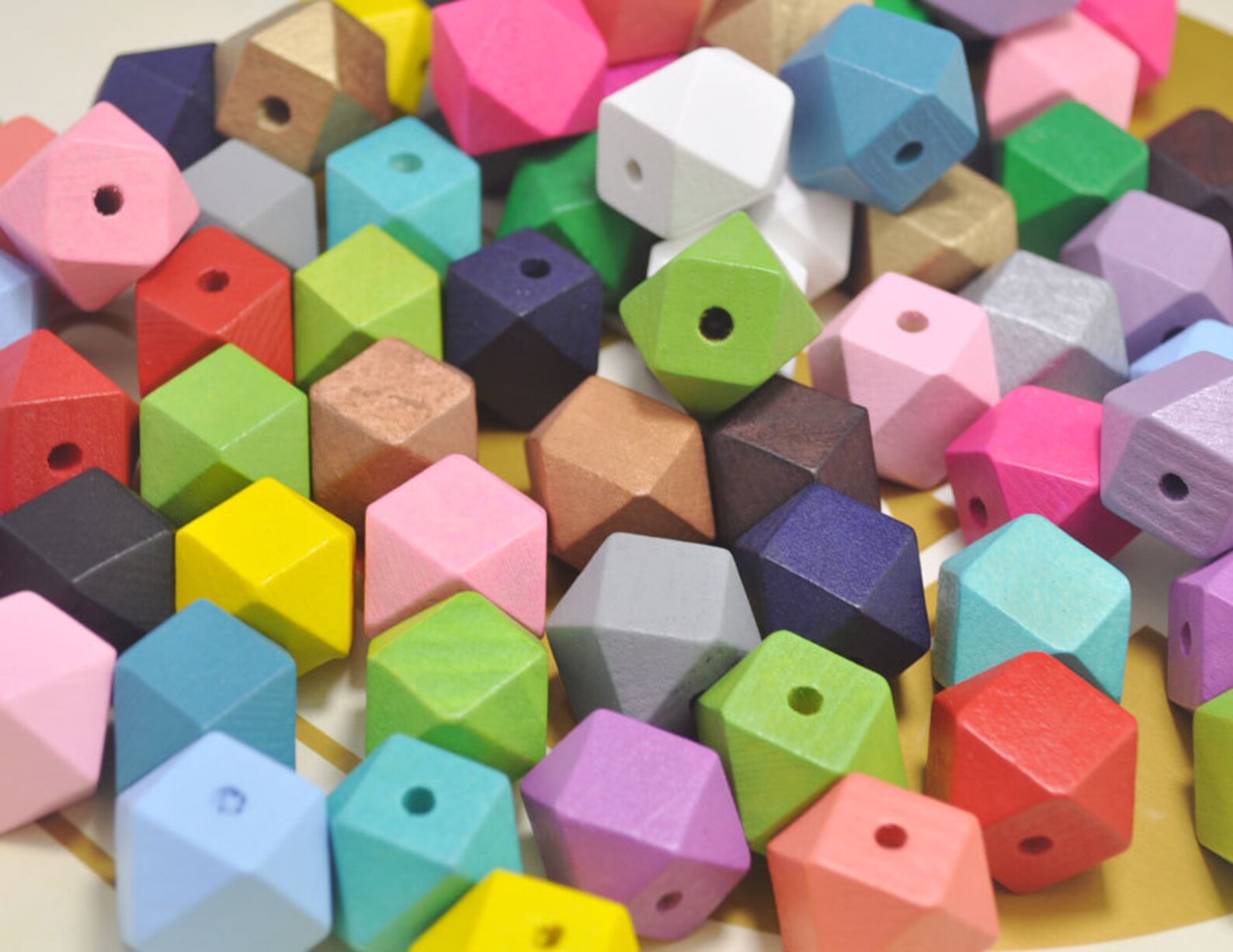 Faceted Geometric Wood Beads,20pcs Hand Painted Beads,20mm Mixed Color ...