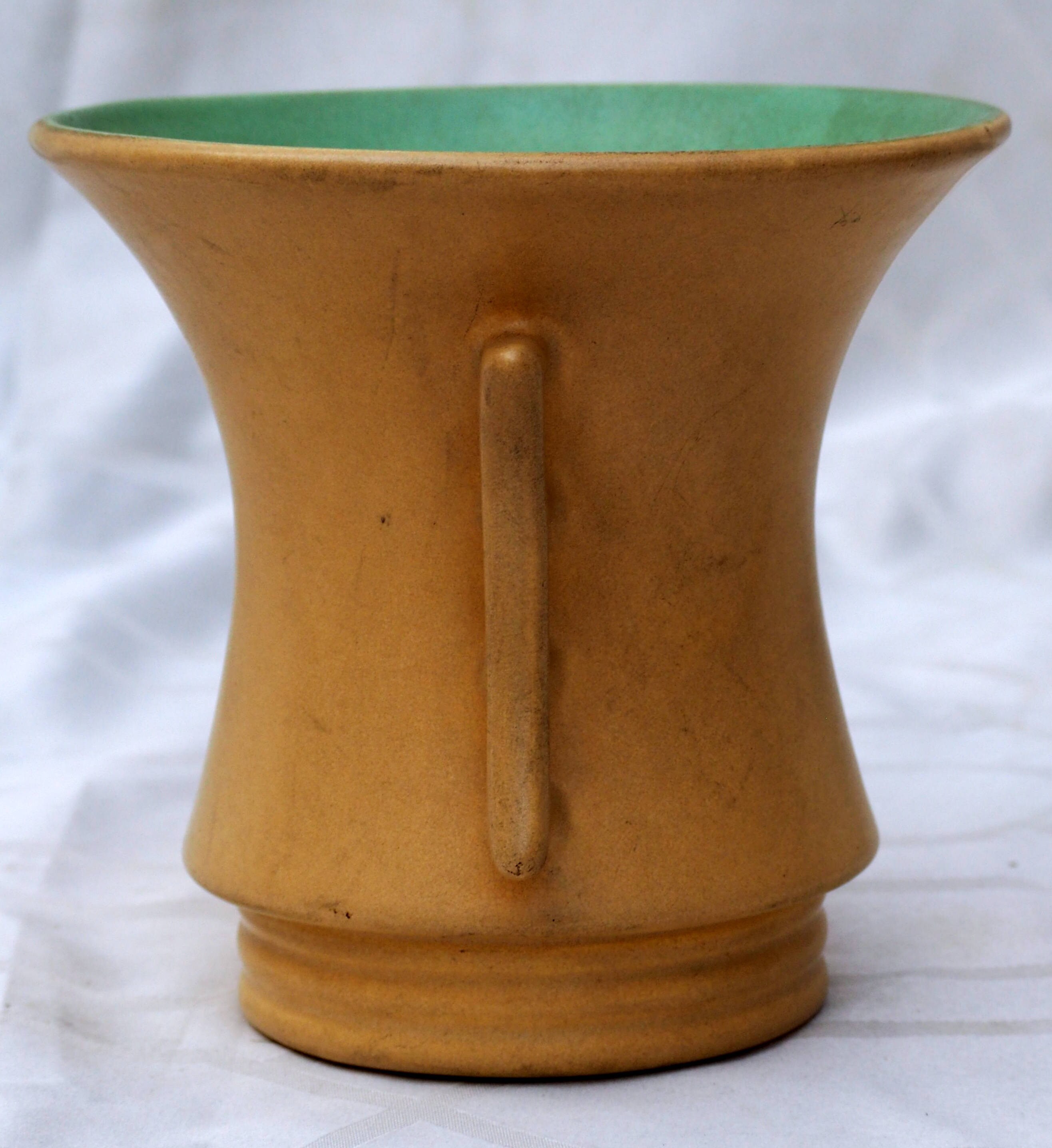Rumrill Vase Art Deco Red Wing Pottery RUMRILL Handled Vase 636 Yellow ...