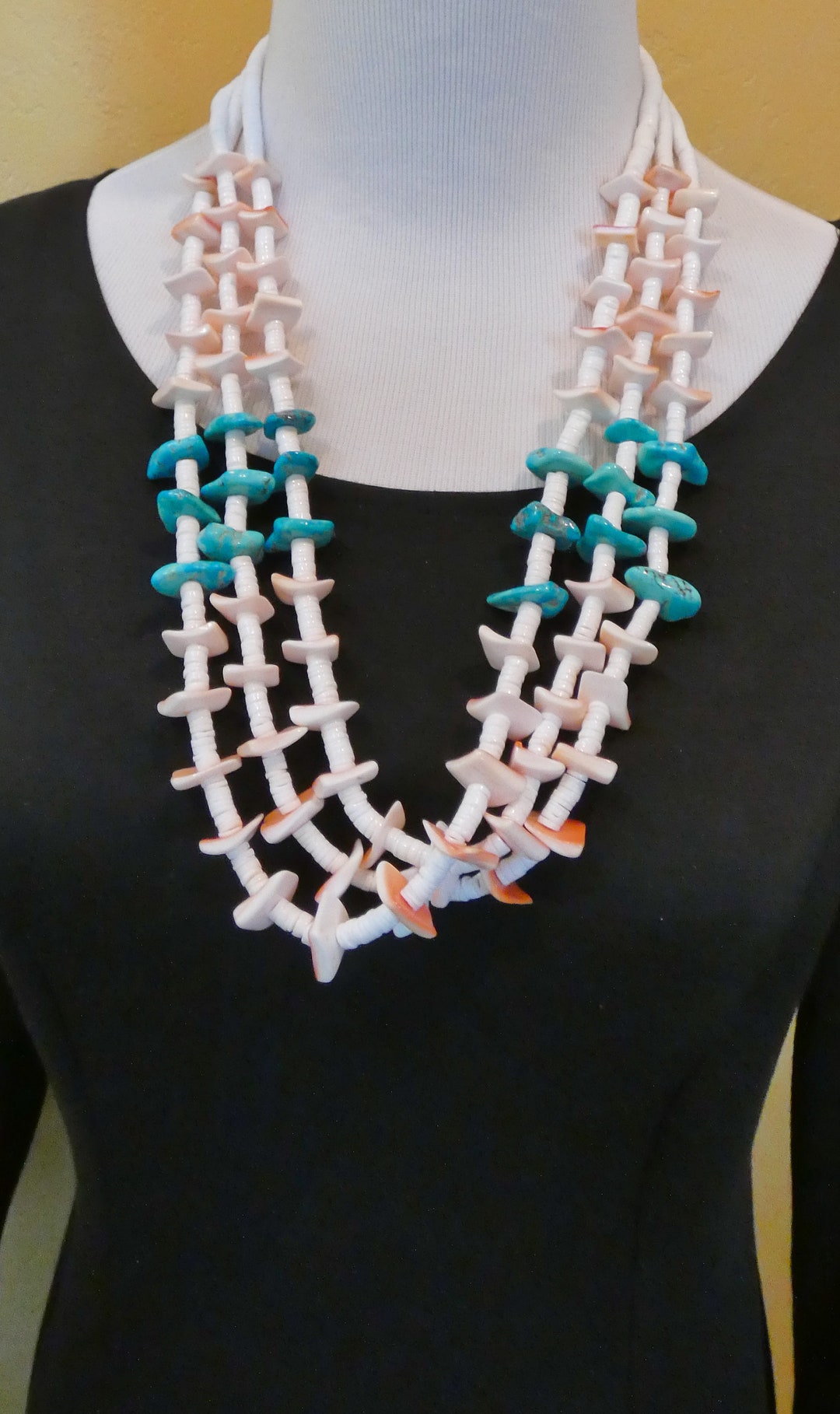 Santo Domingo Native American Turquoise Spiny Oyster Clam Shell 26 Inch ...