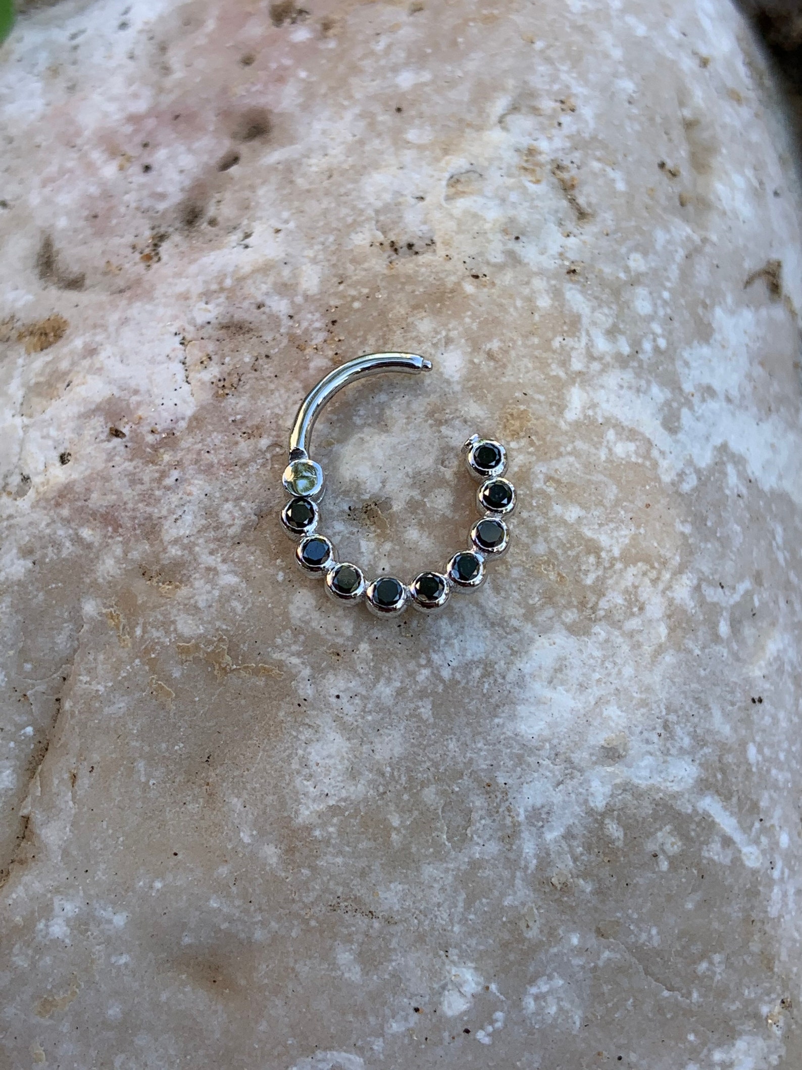 Daith Clicker 14k Gold Black Diamonds Tragus Piercing 16G - Etsy