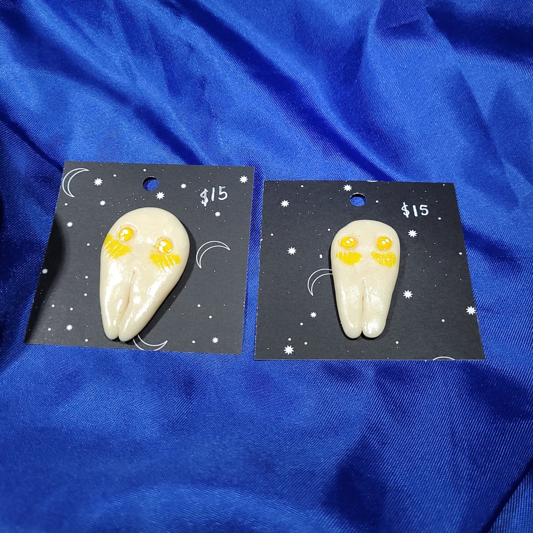 Indrid: Hand Sculpted Clay Glow-in-the-dark Fresno Nightcrawler Pins - Etsy