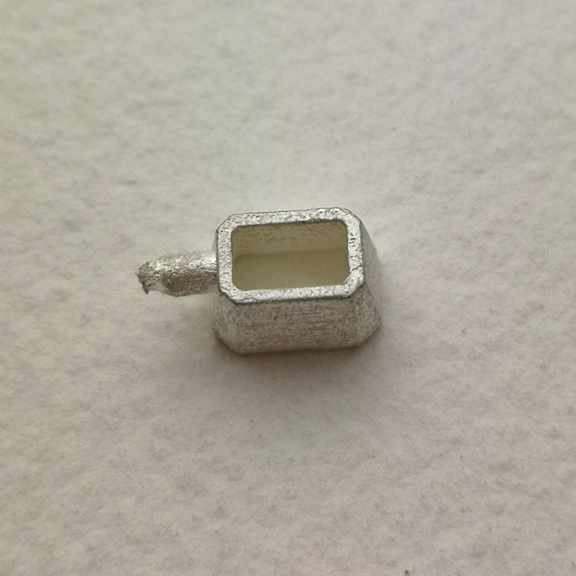 Craft Supplies & Tools 9ct yellow gold 6x4mm Emerald Rubover Setting ...