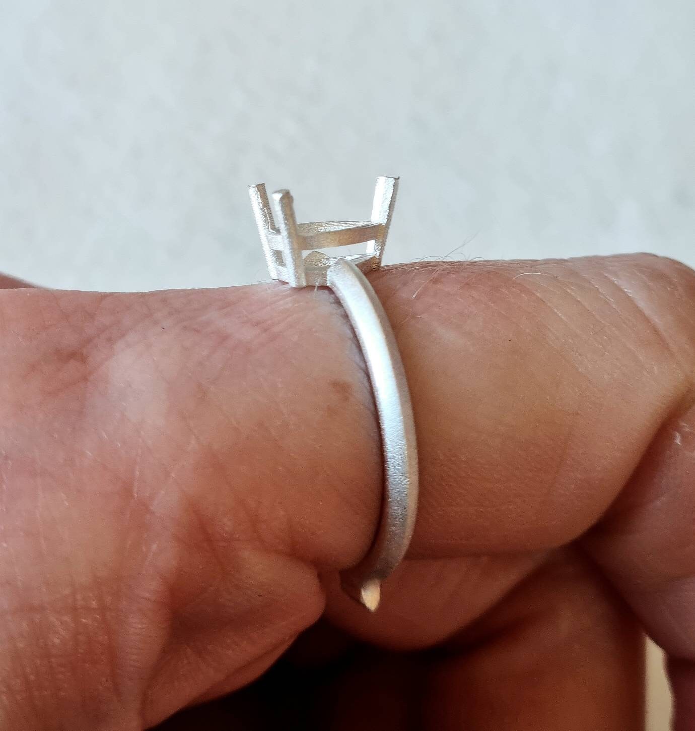 8x6mm Pear 3 Claw Claw Recycled Sterling Silver or 9ct Gold Cast Stone ...